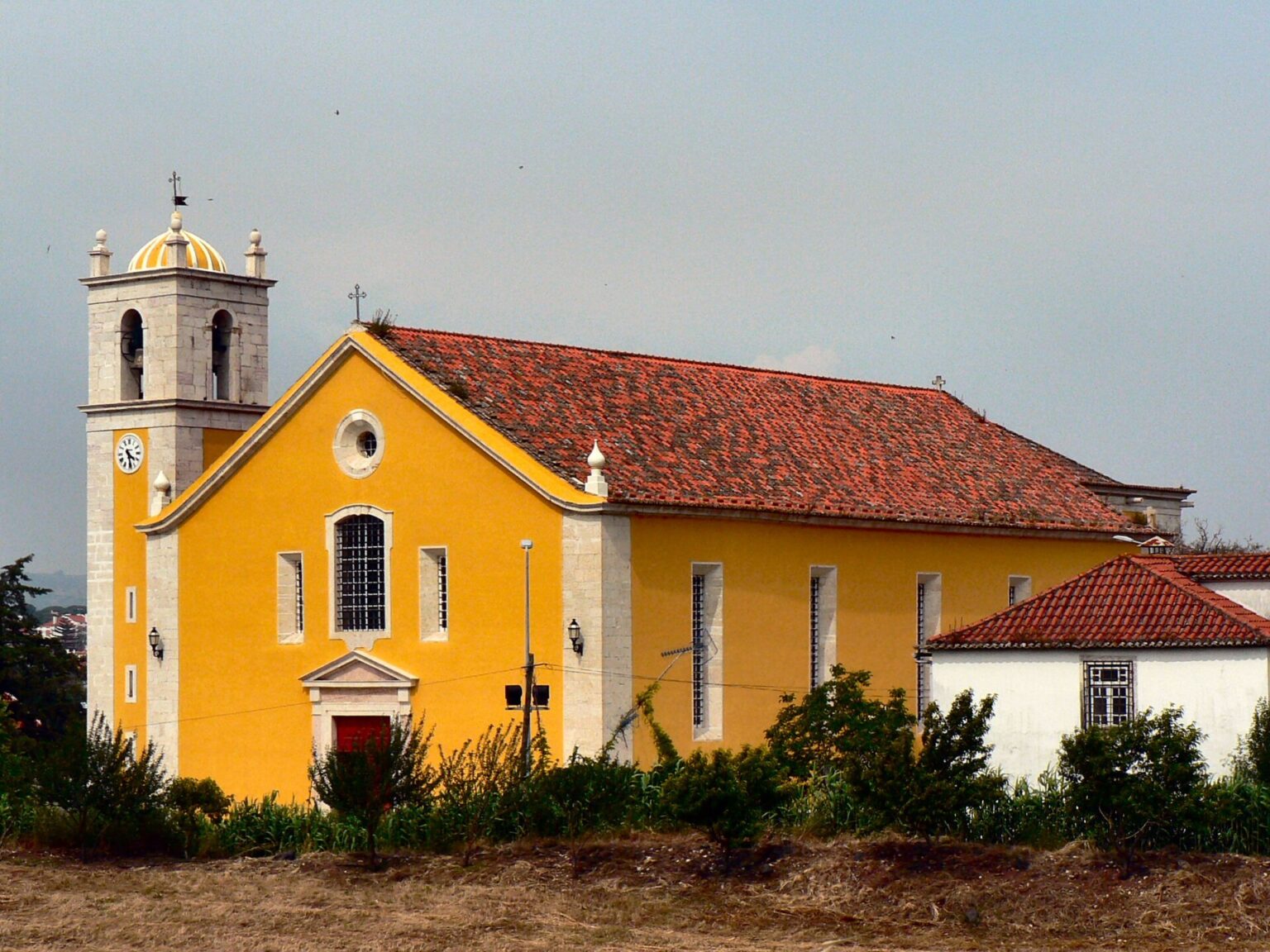 Santa Maria de Loures, descubra a História e o Património - Mercearia ...